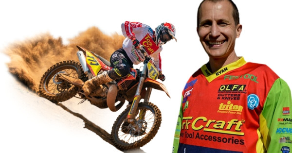 30 years later, Ryan is back on a Yamaha YZ 250 at Foxhill!